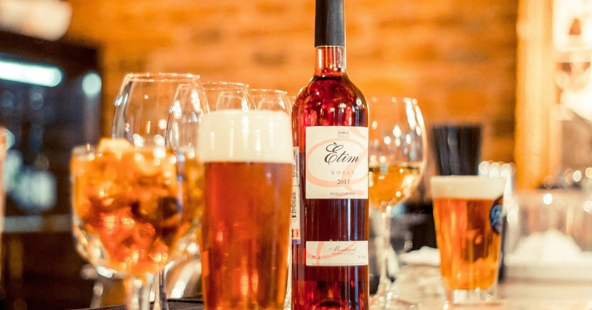Owning a Bar: What It Really Takes to Succeed (2025 Guide)