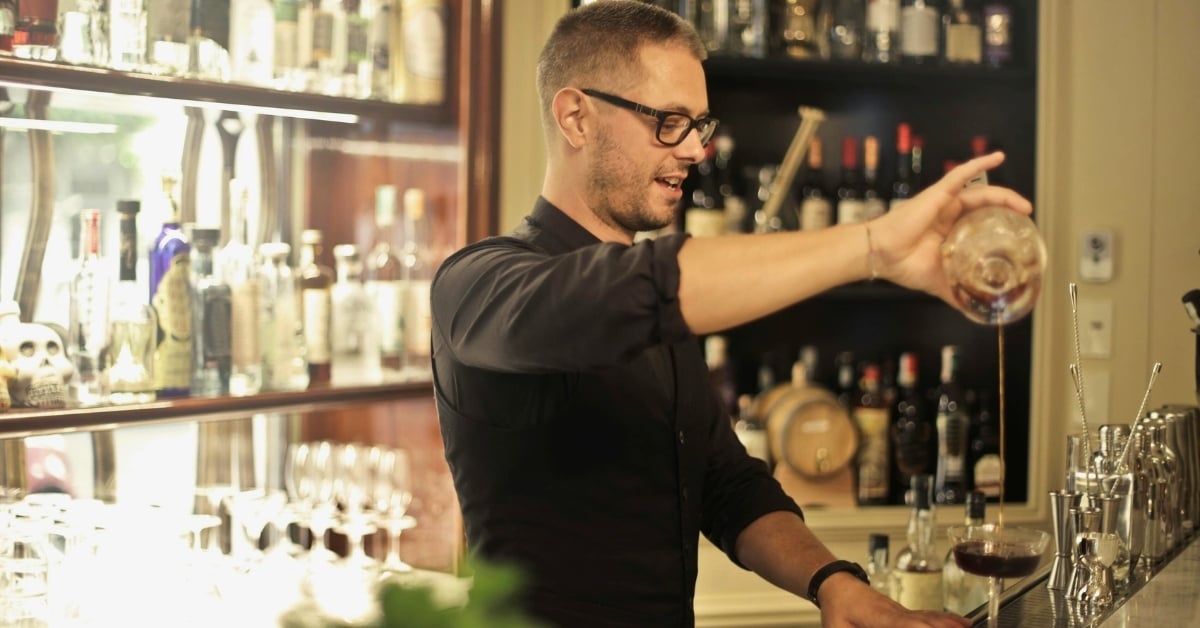 How to Run a Successful Bar: Tips for Growth and Efficiency